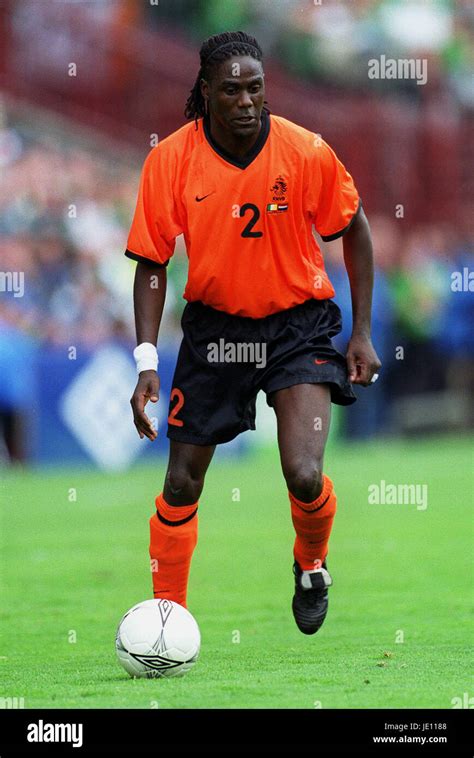 Mario Melchiot Holland And Chelsea Fc Lansdowne Road Dublin Ireland 01