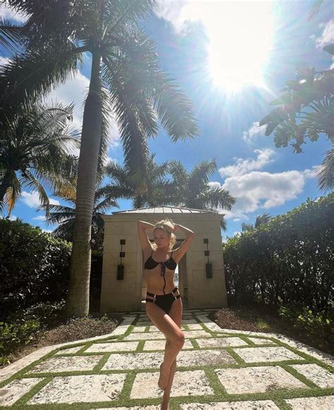 Taylor In Bikini Rvlogsquadgirls