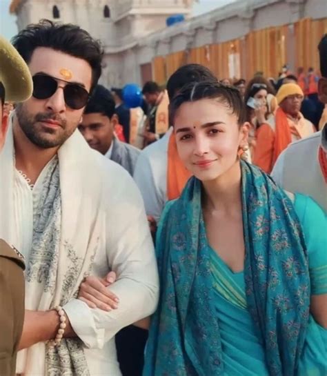 Alia Bhatt And Ranbeer Kapoor Bollywood Celebrities Cute Couple