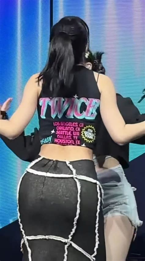 Momo Kpop Nsfw