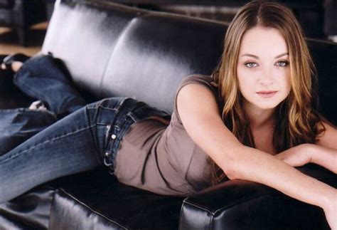 10 Hot Sexy Anna Mae Routledge Bikini Pics