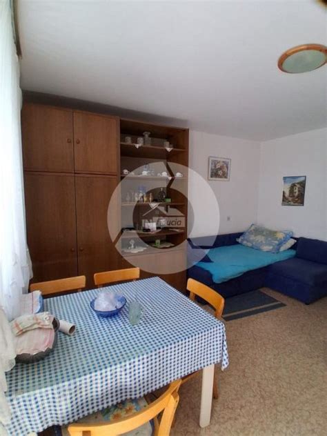 Červar Porat Stan Na 1 Katu Za Kompletnu Adaptaciju Prodaja