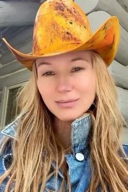 Jewel Kilcher Biography Life Career And Achievements