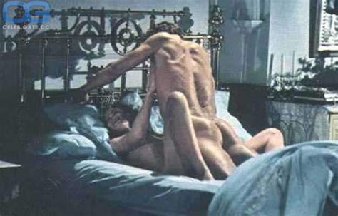 Sarah Miles Nude Pictures Onlyfans Leaks Playbabe Photos Sex Scene Uncensored