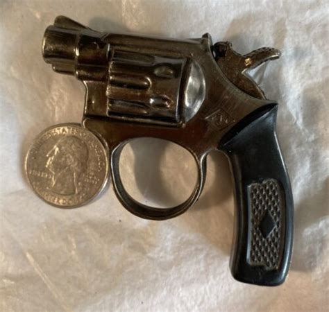 Vintage Tiny Revolver Butane Lighter 4613390608