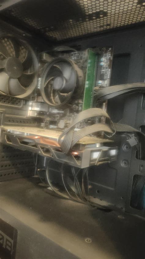Help Was Trying To Clean My Pc By Removing Ram And GPU When I Plugged Everything Back It S Not