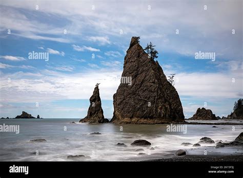 Wa22017 00 Washington Long Exposure Of Sea Stacks Near Hole In The