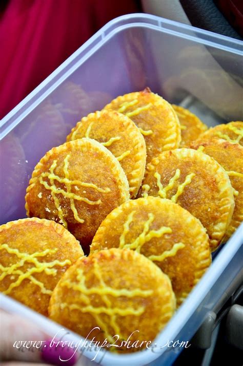 Baba Charlie Lee Nyonya Cake Lorong Tengkera Pantai 2c Melaka Brought Up 2 Share