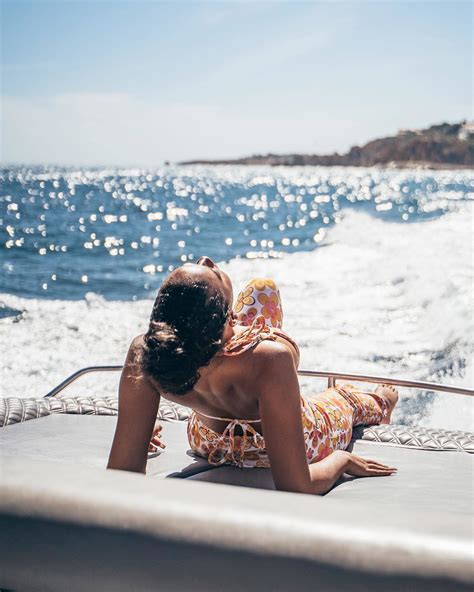 Lauren Bowry Wikifeet