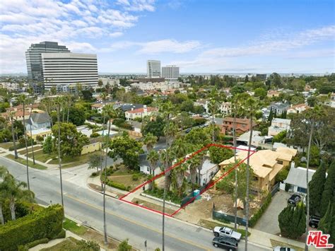 1160 Mcclellan Dr Los Angeles Ca 90049 ®