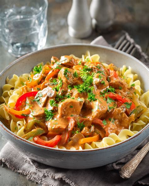 Rcptasty Kip Stroganoff Met Paprika 🍗🌶️ Ingrediënten 500 G