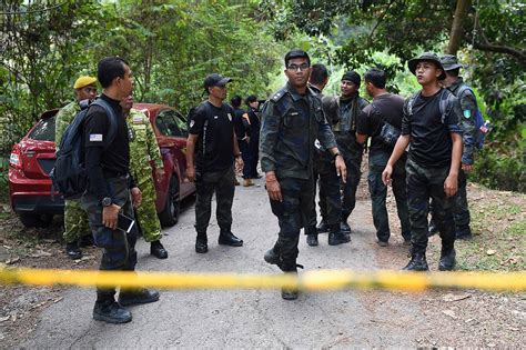 Malaysia Leiche Bei Suche Nach 15 Jährigem Mädchen Gefunden