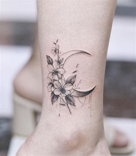 What Does The Flower Moon Tattoo Mean At Caitlyn Boismenu Blog