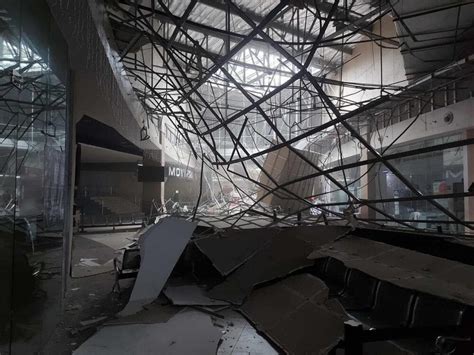 Earthquake In The Philippines Eyewitnesses Filmed Falling Ceilings And