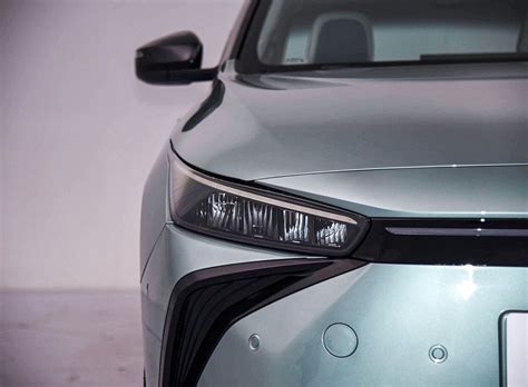 ژئومتری جی6؛ جیلی یک سدان جدید و پیشرفته معرفی کرده است عکس