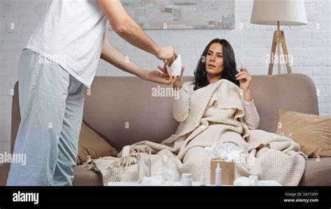Sick Girlfriend When Does Morning Sickness Start With A Girl