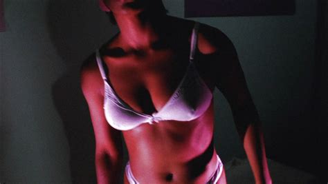 Naked Vanessa Bell Calloway In Death Spa