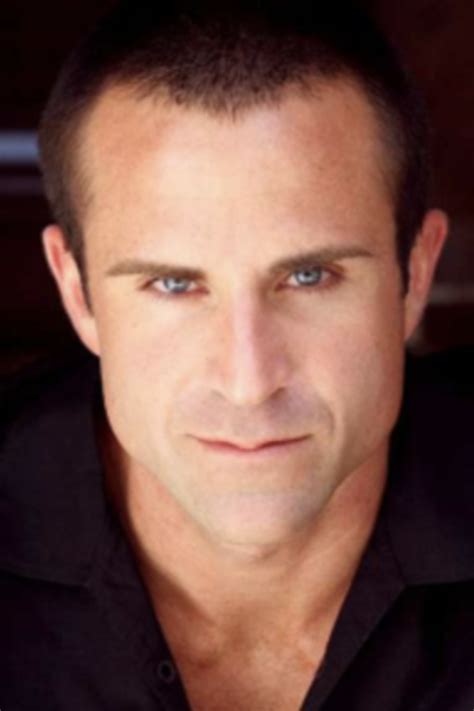 Eamon Sheehan百度百科