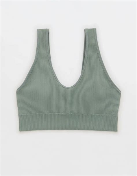 How To Wear A Bralette 15 Outfit Ideas For 2024 Paisley And Sparrow