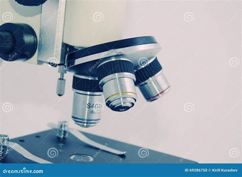 Objetivos Del Microscopio Retros Foto De Archivo Imagen De Equipo