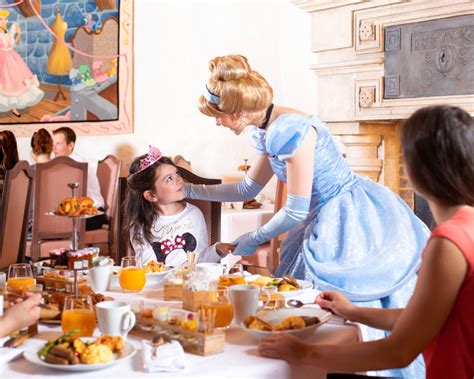 Disney Magic Kingdom Princess Character Dining Nopokhot