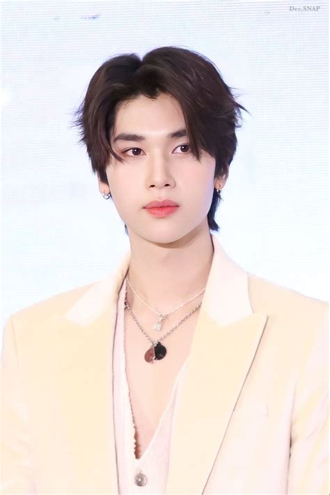 Dunk Natachai Diễn Viên