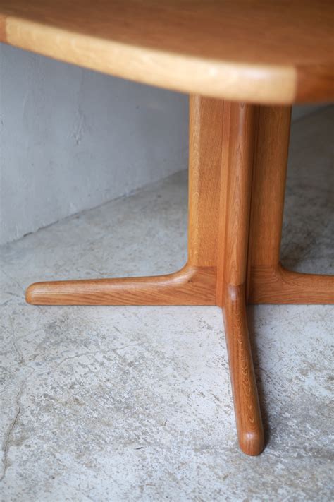 Single Leg Dining Table From Denmark Phono 金沢 北欧 中古家具 デンマーク オランダ ヴィンテージ家具