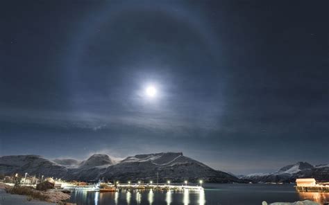 What Is A Moon Halo Space