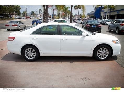 2011 Super White Toyota Camry Xle 112674220 Photo 12