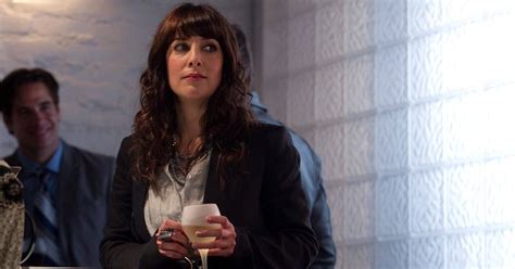Weeds Season 7 Streaming Watch And Stream Online Via Hulu And Peacock