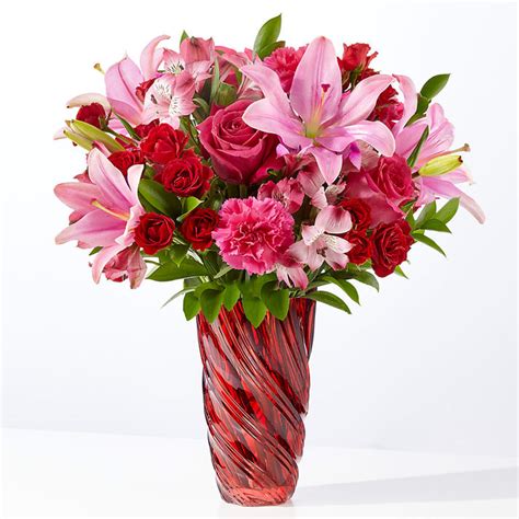 In Love Bouquet With Luxe Swirl Vasegerbes