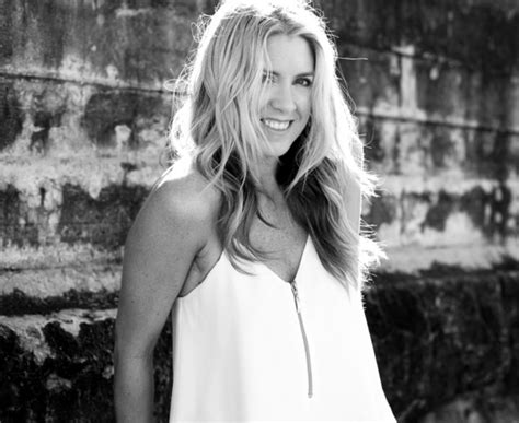 Home Danielle Wright