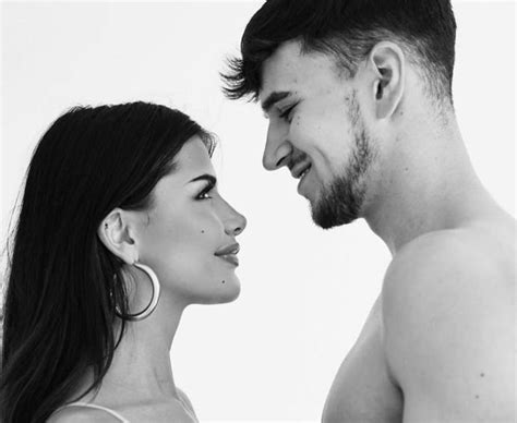 Galerie Domi Alagia Přilila Olej Do Ohně Nahrála Spekulacím O Vztahu S Benem Cristovaem