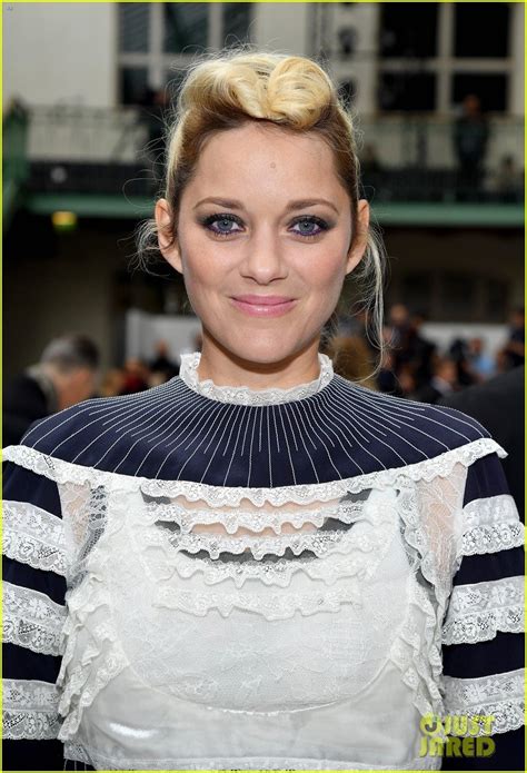 Marion Cotillard Debuts Blonde Hair At Valentino Show Photo 3966741