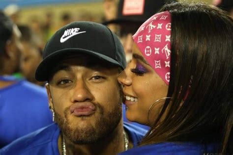 ¿quién Es Anitta La Otra Ex Novia De Maluma Que Pasa Vacaciones Con