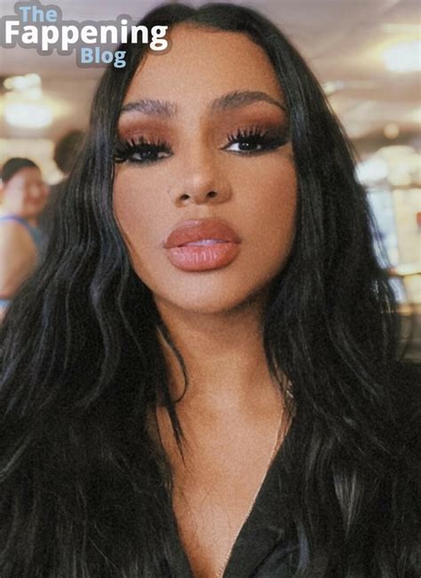 Luna Cruz Queenoficial08 Sofia Cruz Queenlunahot Nude Leaks Onlyfans Photo 2 Thefappening