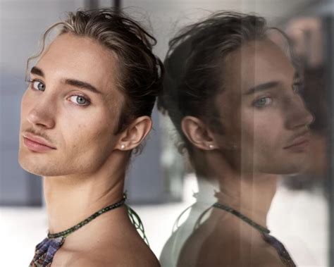 Lav For Love About Lavrans