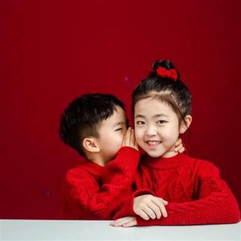 馨儿和弟弟来喽 Youtube