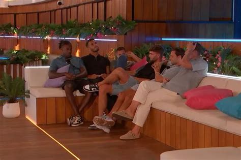Love Island Claudias Famous Dad Plays Up For Cameras As He Takes