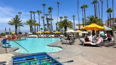 Relax In Luxury On Mission Bay At This Premier Getaway Resort Go