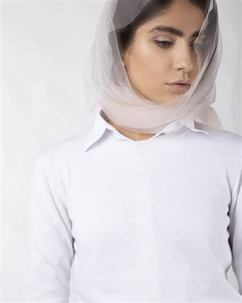 یک عکس مضحک دیگر از زن دوم شهاب حسین ساناز ارجمند بی خیال آبروی