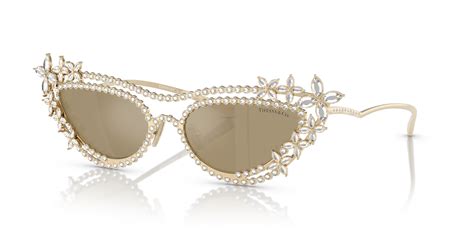 Tiffany And Co Tf3109bk Xl 54 17 With Yellow Lenses And Gold Frame Sunglass Hut®