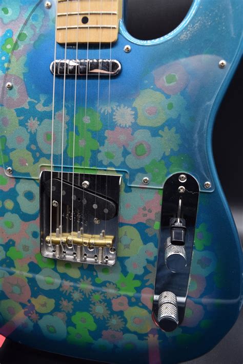 Fender Flower Power Telecaster Az Pawn