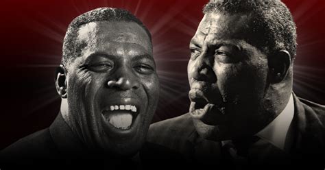 Howlin Wolf Biography Blues Legend And Chicago Blues Pioneer