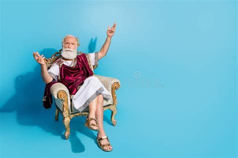 Full Size Photo Of Ancient Leader Toga Costume Man Sit Throne Empty