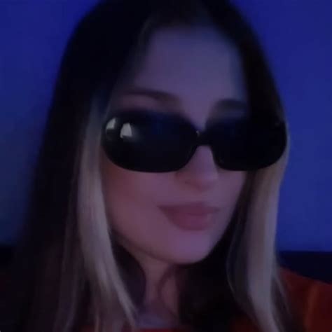 𝓩 Sulya Q • Threads Say More