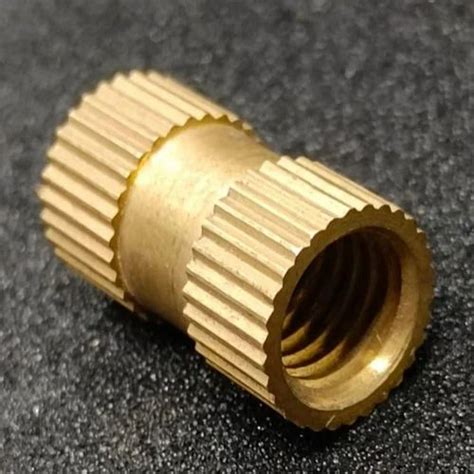 Brass Straight Knurled Inserts For Molding Size 1x075 Inch Lxw At
