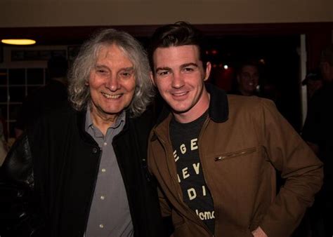 Drake Bell Robin Dodson Who Is Drake Bell Dating Drake Bell Girlfriend Wife Drake Bell Is An