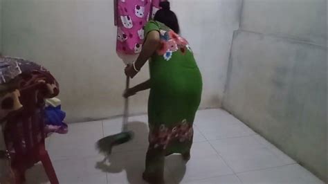 Ngintip Emak2 Ngepel Kamar Tidur Youtube