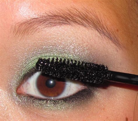 Makeup Story Green And Silver Prom Makeup Pic Tutorial